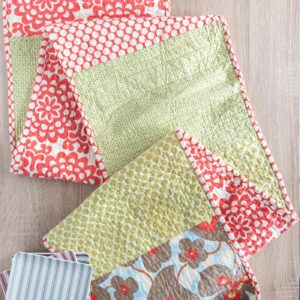 Quilted Placemat Patterns; a Fat Quarter Project | The Polka Dot Chair