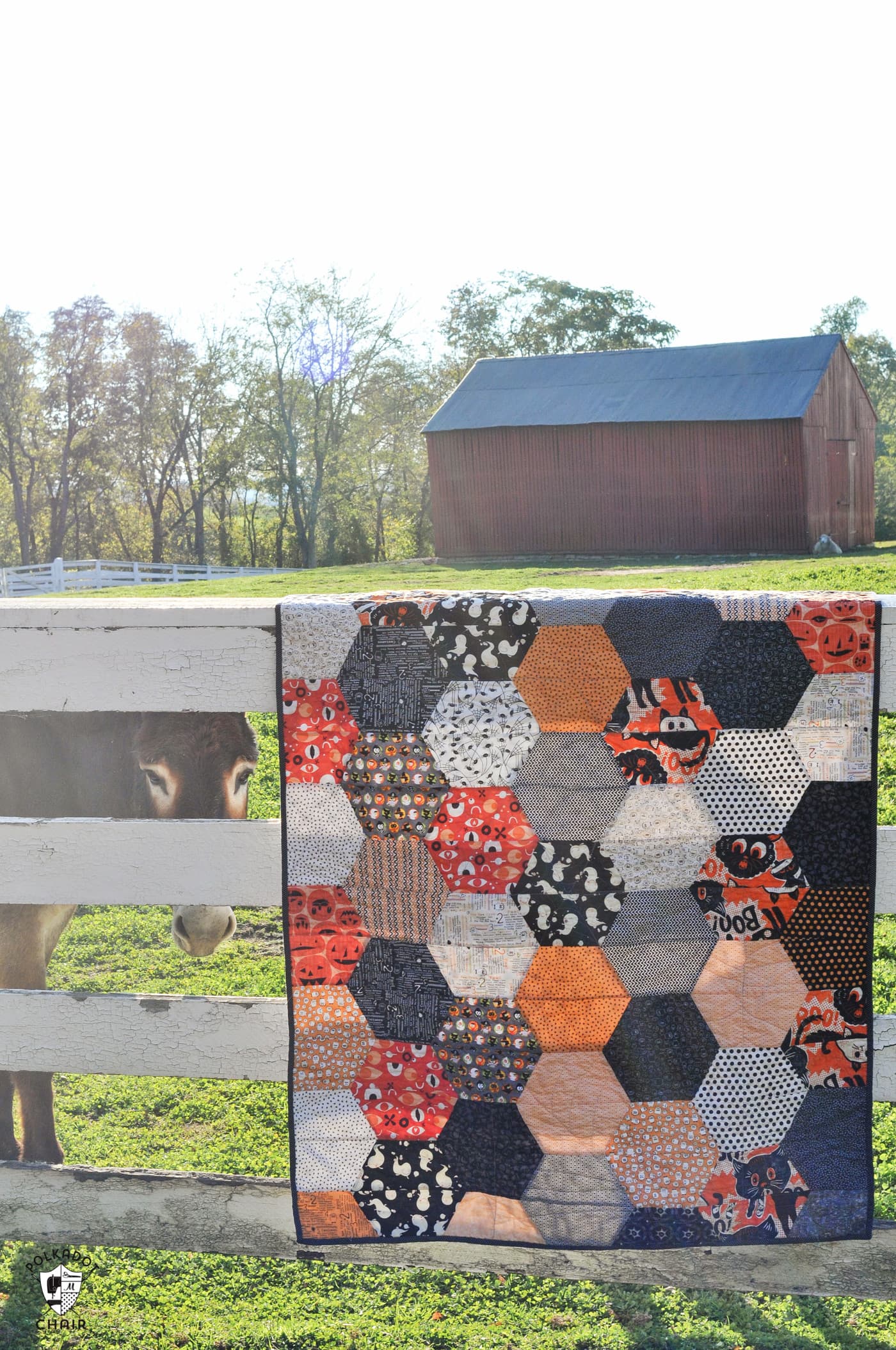 Large Hexagon Quilt Pattern and Tutorial | Polka Dot Chair