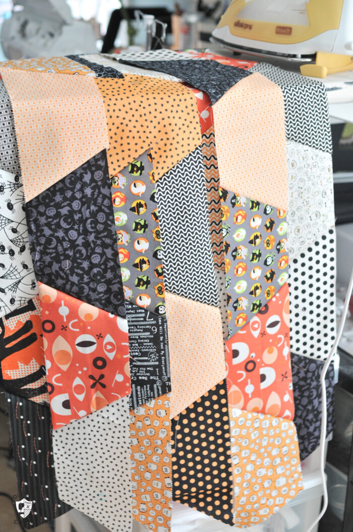 Large Hexagon Quilt Pattern and Tutorial | Polka Dot Chair