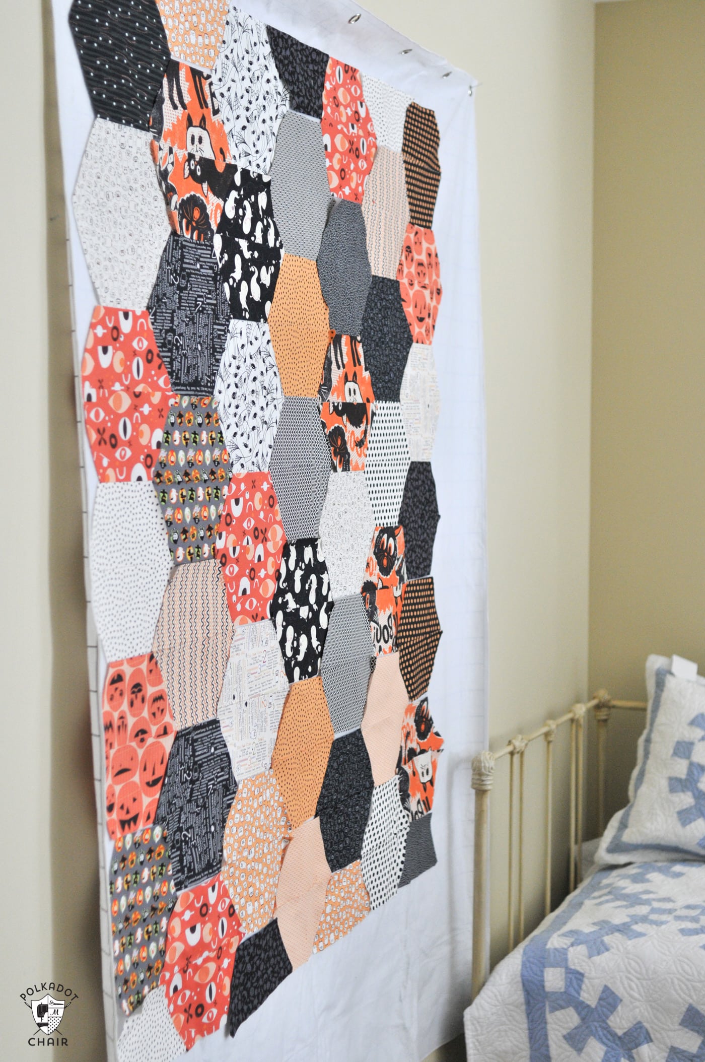 Large Hexagon Quilt Pattern and Tutorial | Polka Dot Chair