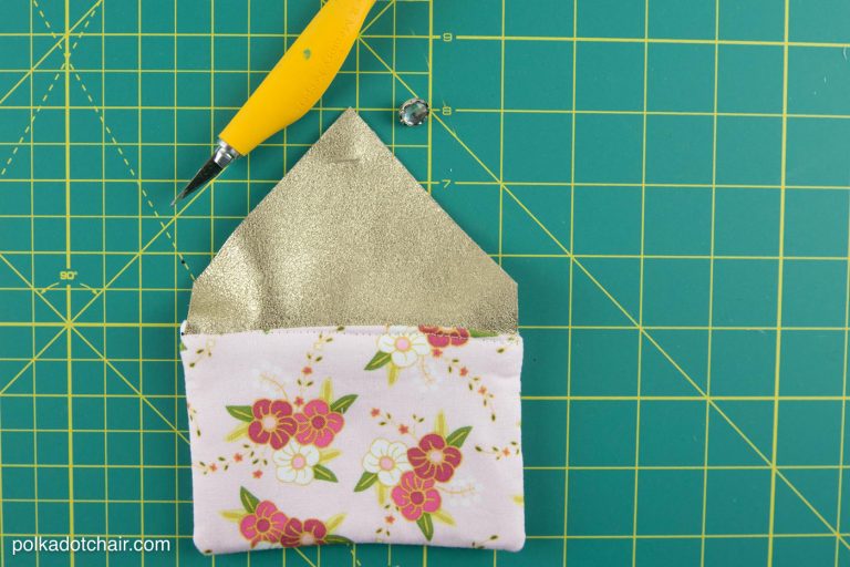 DIY Earbuds Case Sewing Pattern - The Polka Dot Chair
