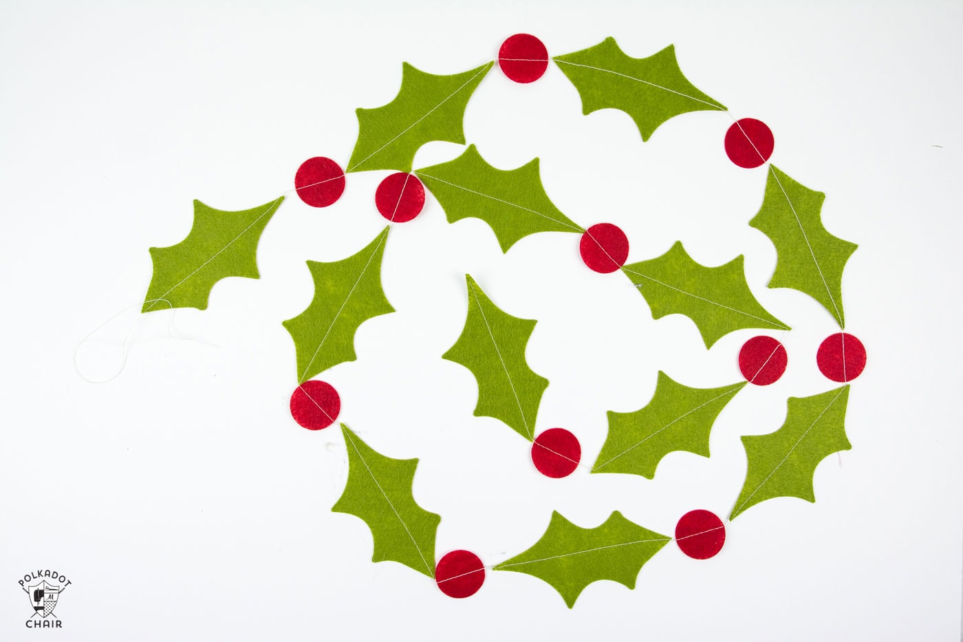 How to Make a Simple Holly Berry Felt Christmas Garland; a Cricut Project