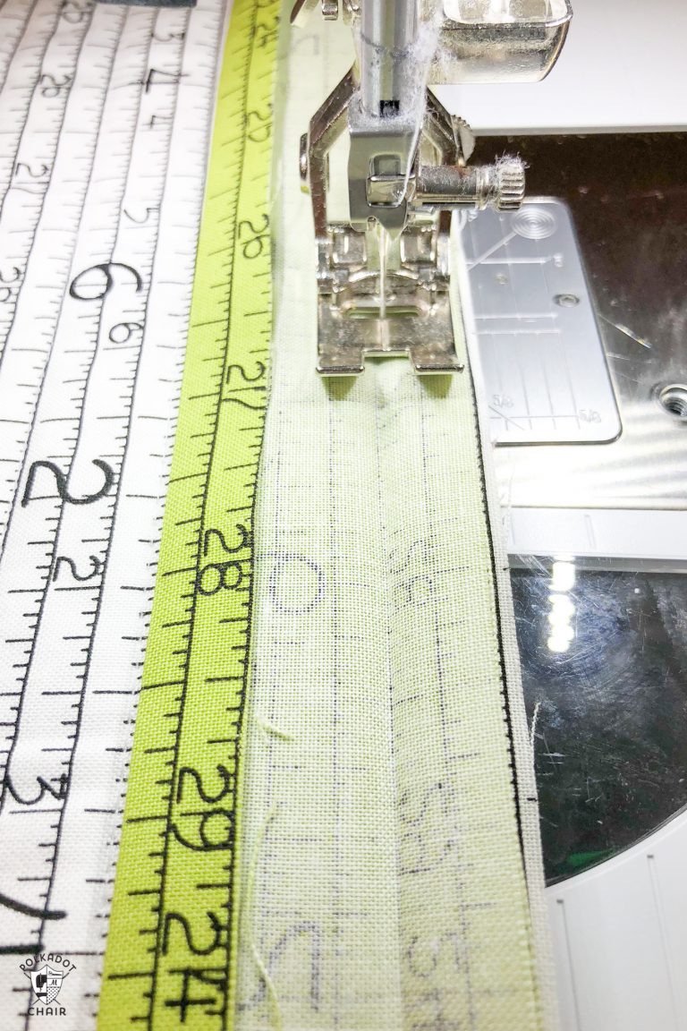 How to Make a Sewing Machine Mat | Polka Dot Chair