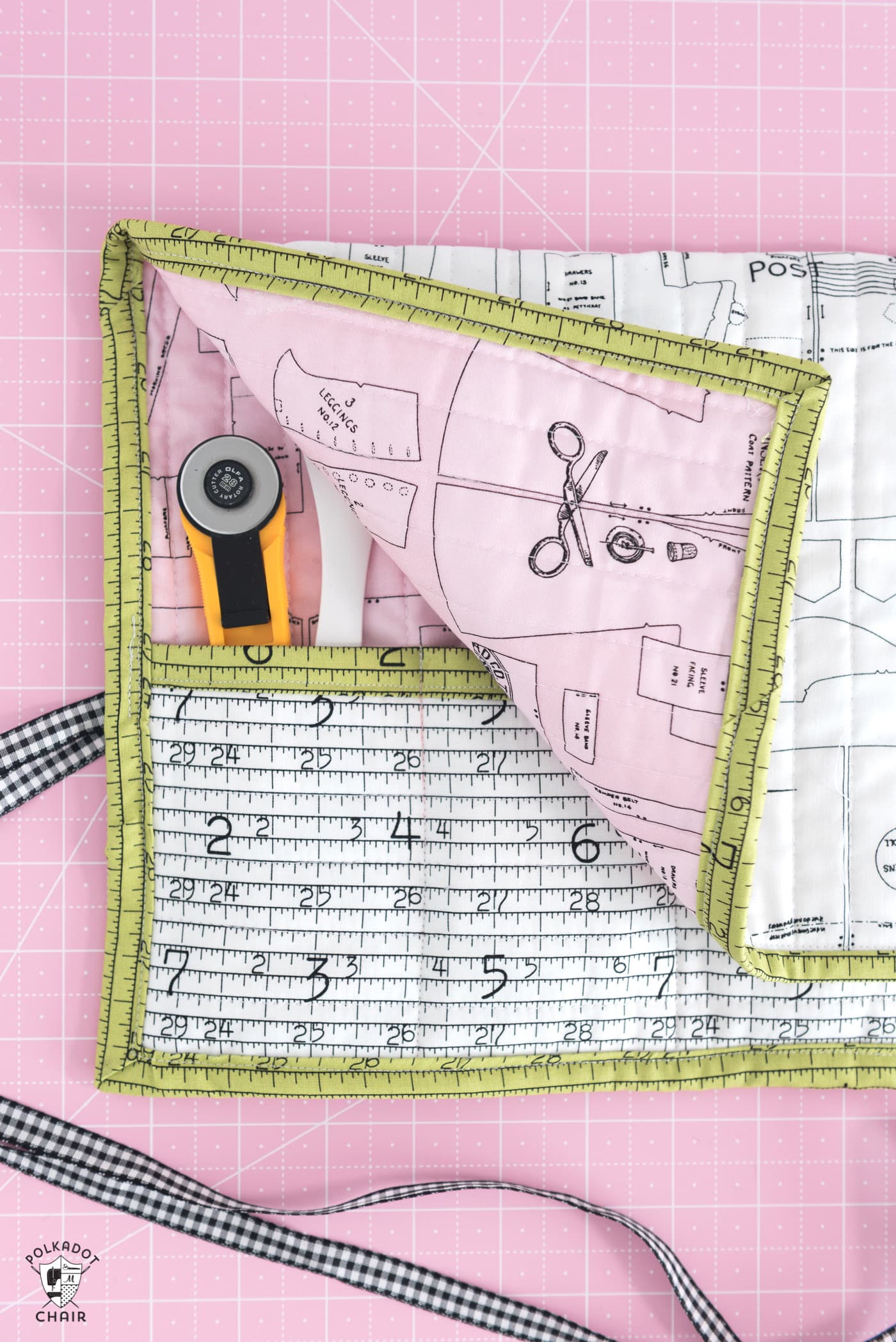How to Make a Sewing Machine Mat | Polka Dot Chair