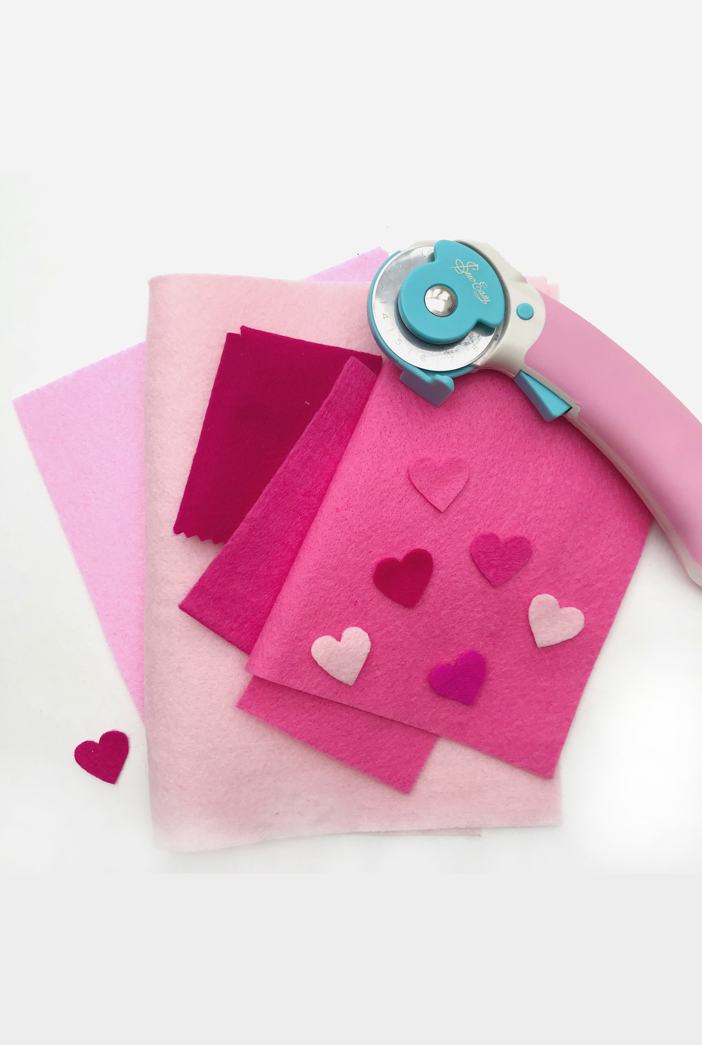 Hand Embroidered Felt Gift Tag Tutorial - The Polka Dot Chair