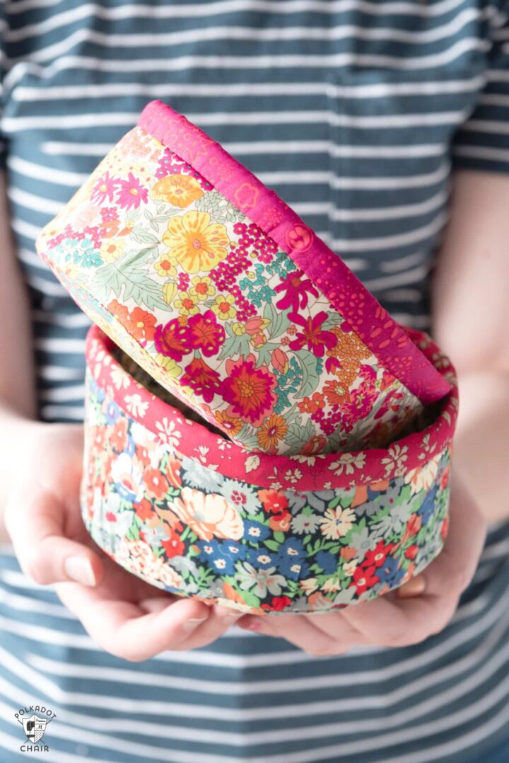 How to Make Round Fabric Baskets | Polka Dot Chair