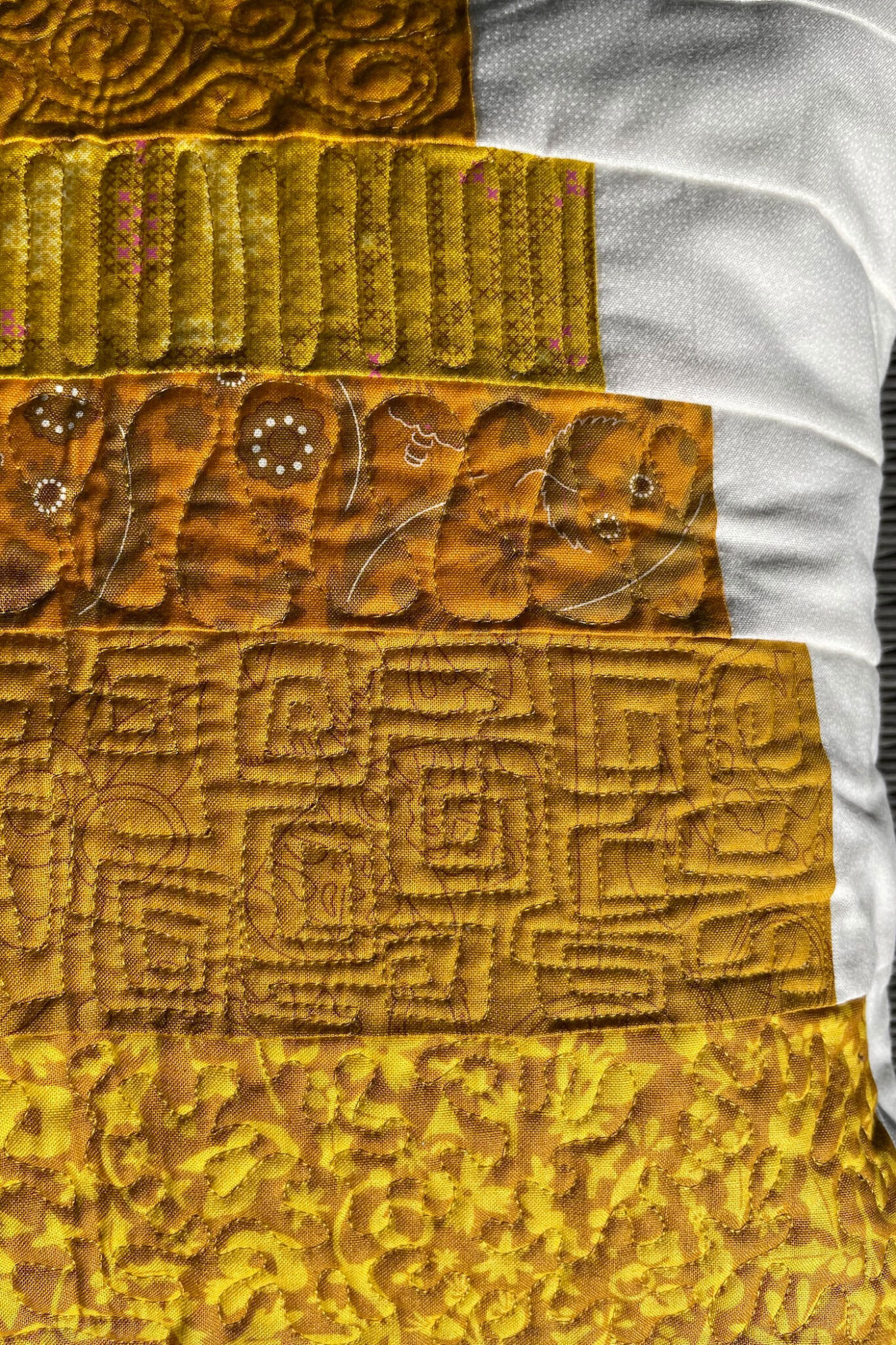 Patchwork Beehive Pillow Pattern - The Polka Dot Chair