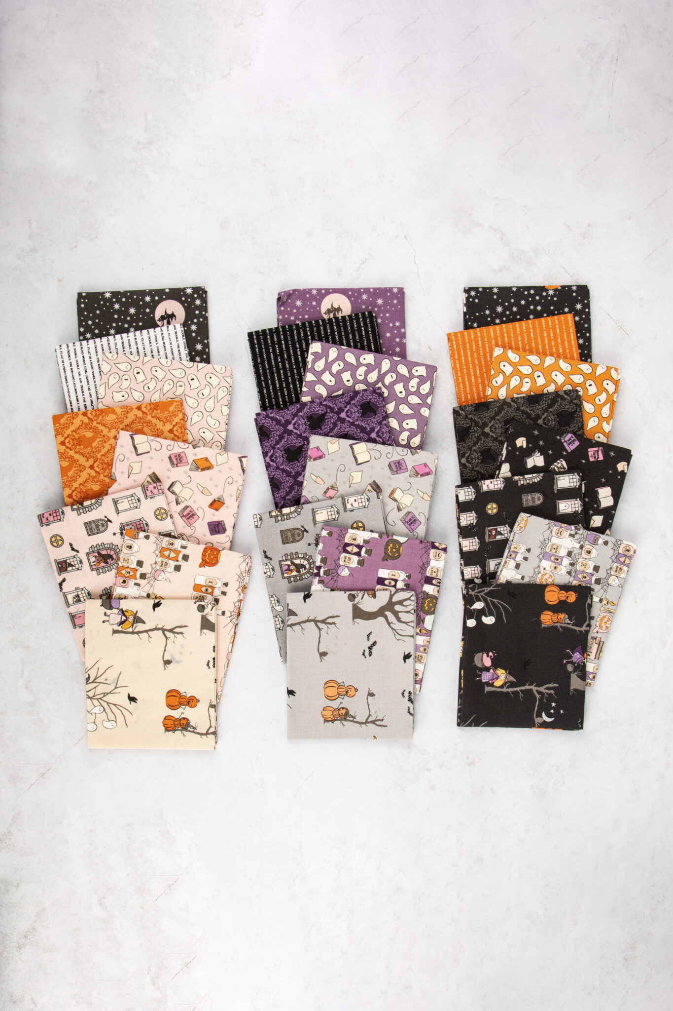 The Spooky Shelfie Quilt Pattern & Quilt Along - The Polka Dot Chair