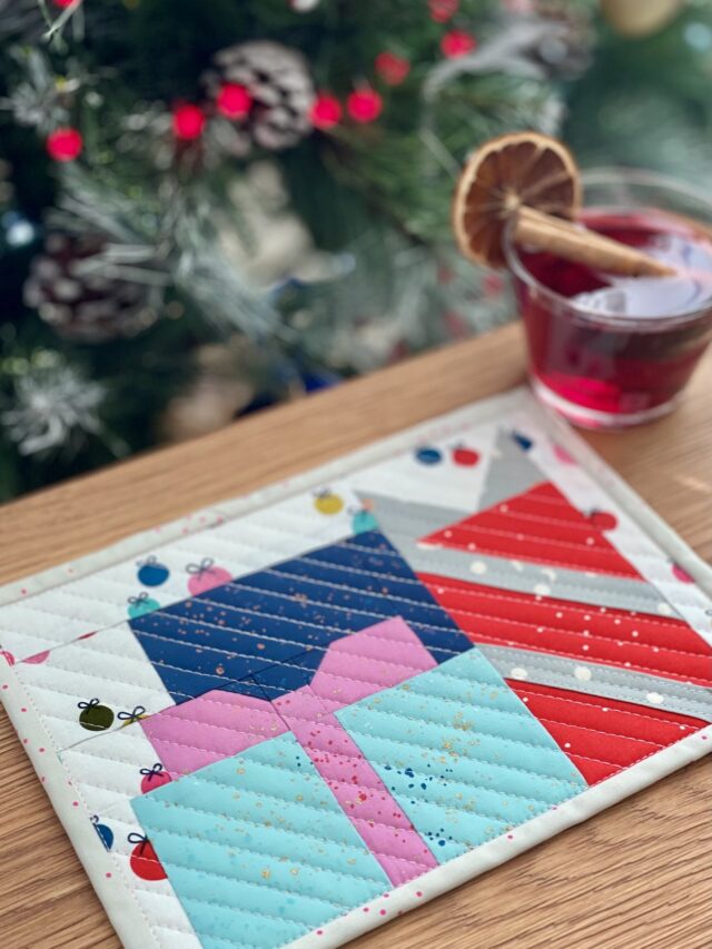 How to Make a Mug Rug using Quilt as you Go Method | Polka Dot Chair