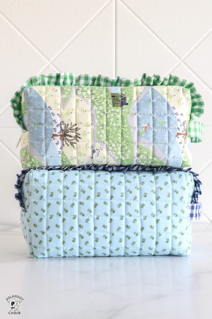How to Sew a Quilted Box Zip Pouch with Ruffle Details - The Polka Dot ...