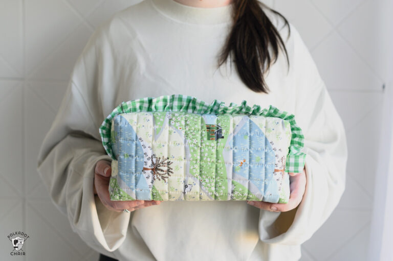 How to Sew a Quilted Box Zip Pouch with Ruffle Details - The Polka Dot ...