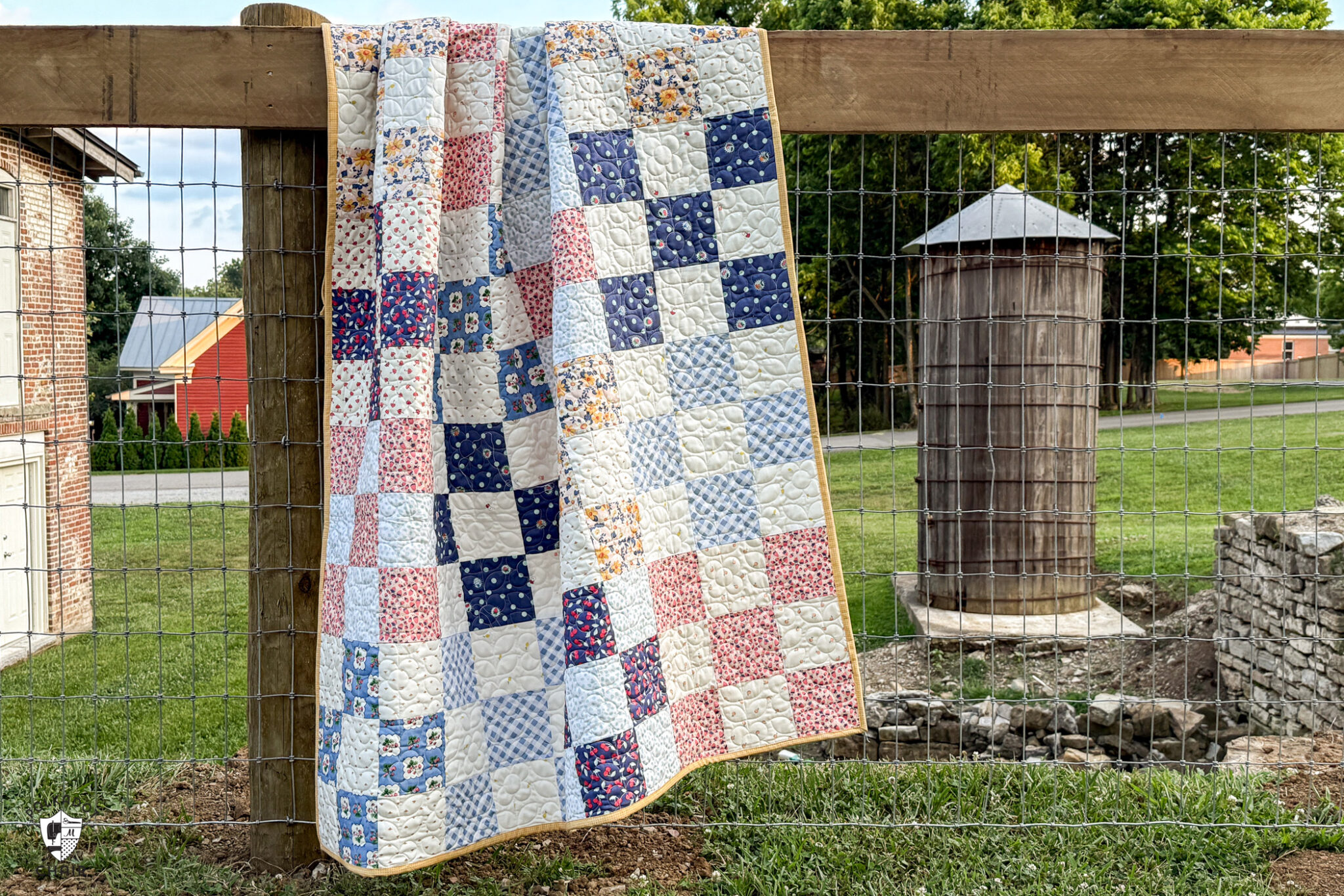 13 Frightfully Fun Halloween Quilt Patterns - The Polka Dot Chair